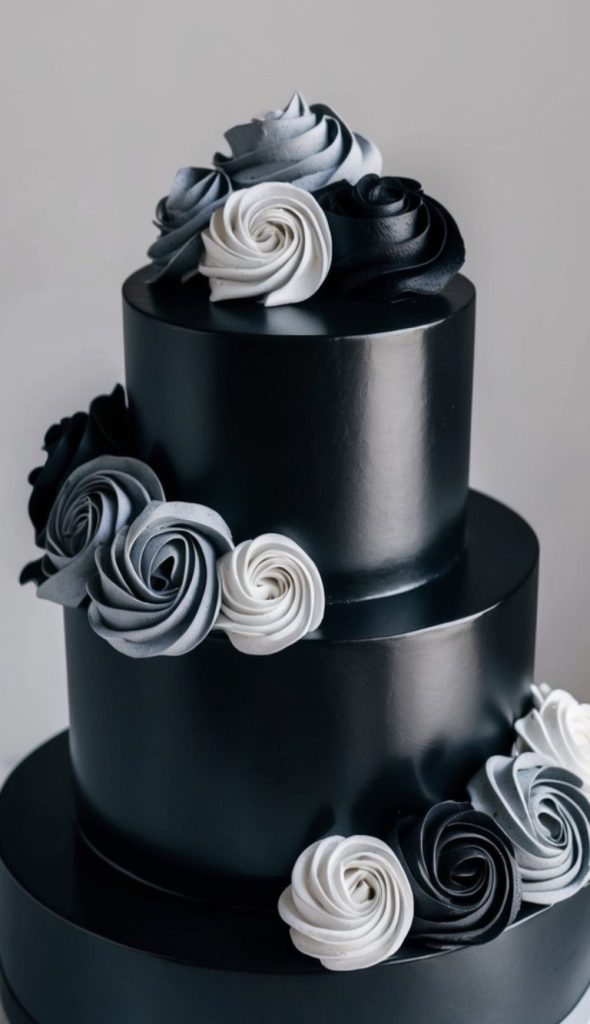 23 Monochrome Cake Decorating Ideas That Keep It Stylishly Simple
